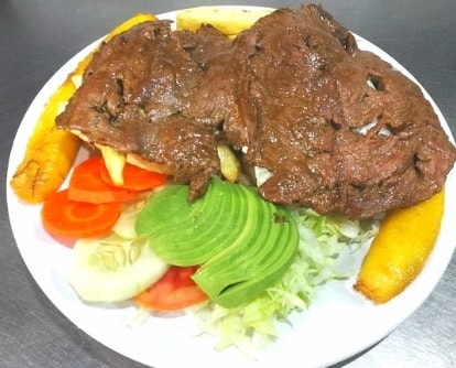 Cómo Preparar Bistec a lo Pobre Peruano - Comidas Peruanas